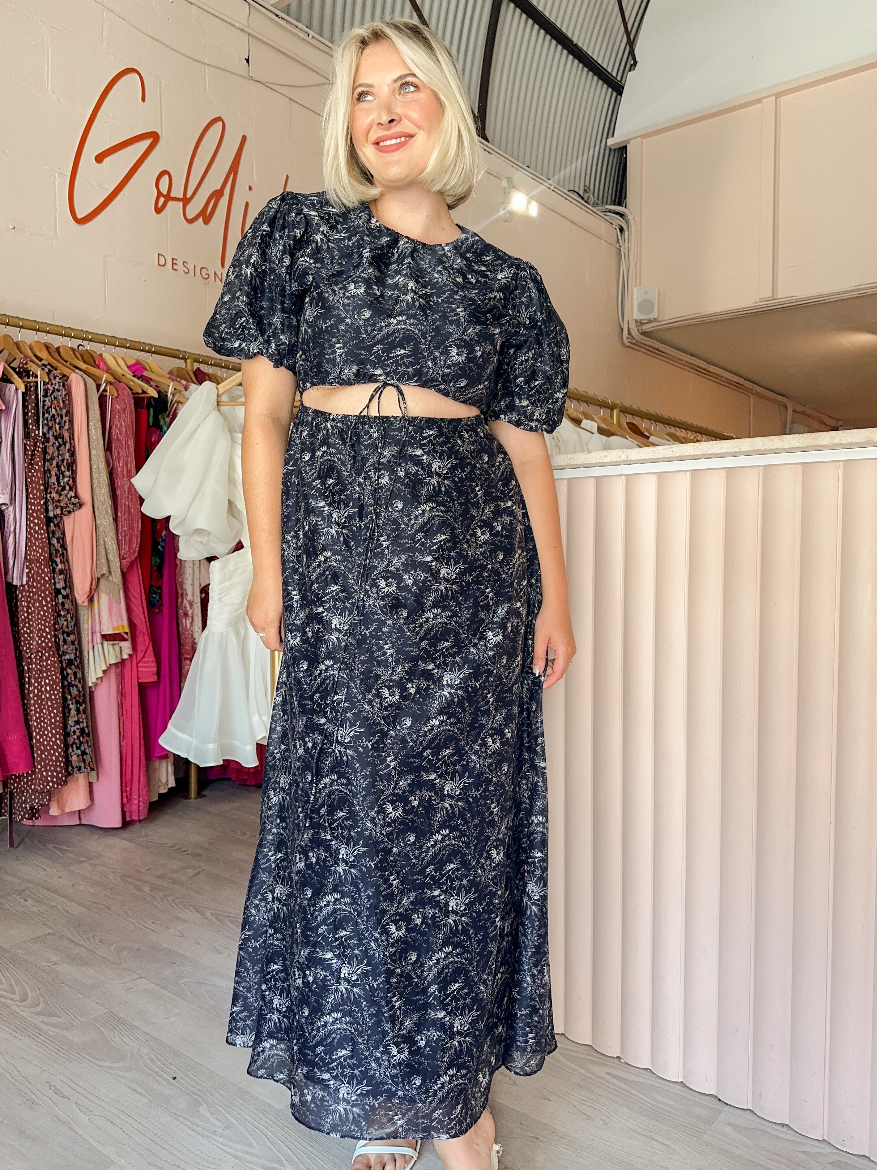 SIR - Caprice Puff Sleeve Midi (Size 3) – Goldie's - Designer Dress Hire